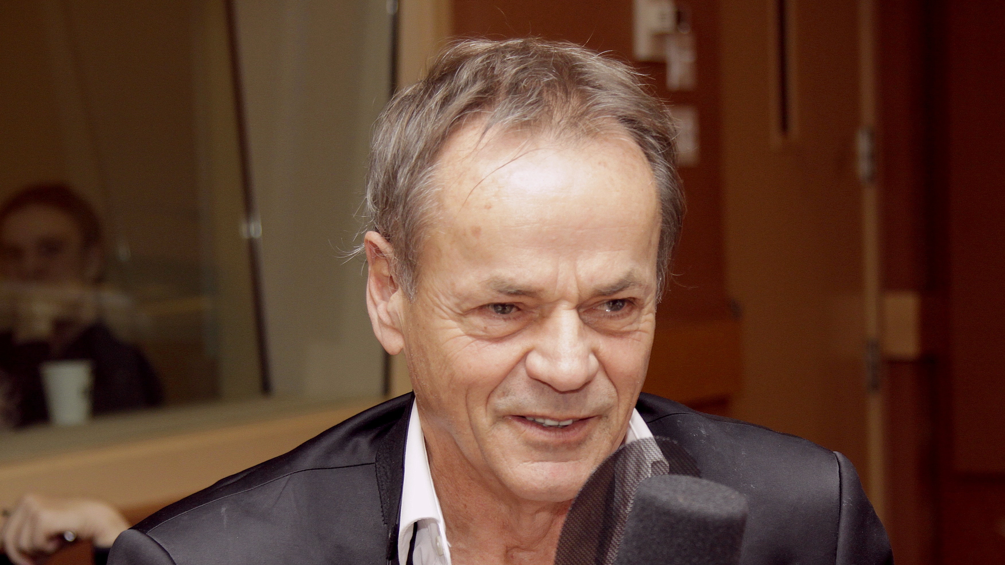 L'actualité dans la lentille de Jacques Nadeau | OHdio | Radio-Canada