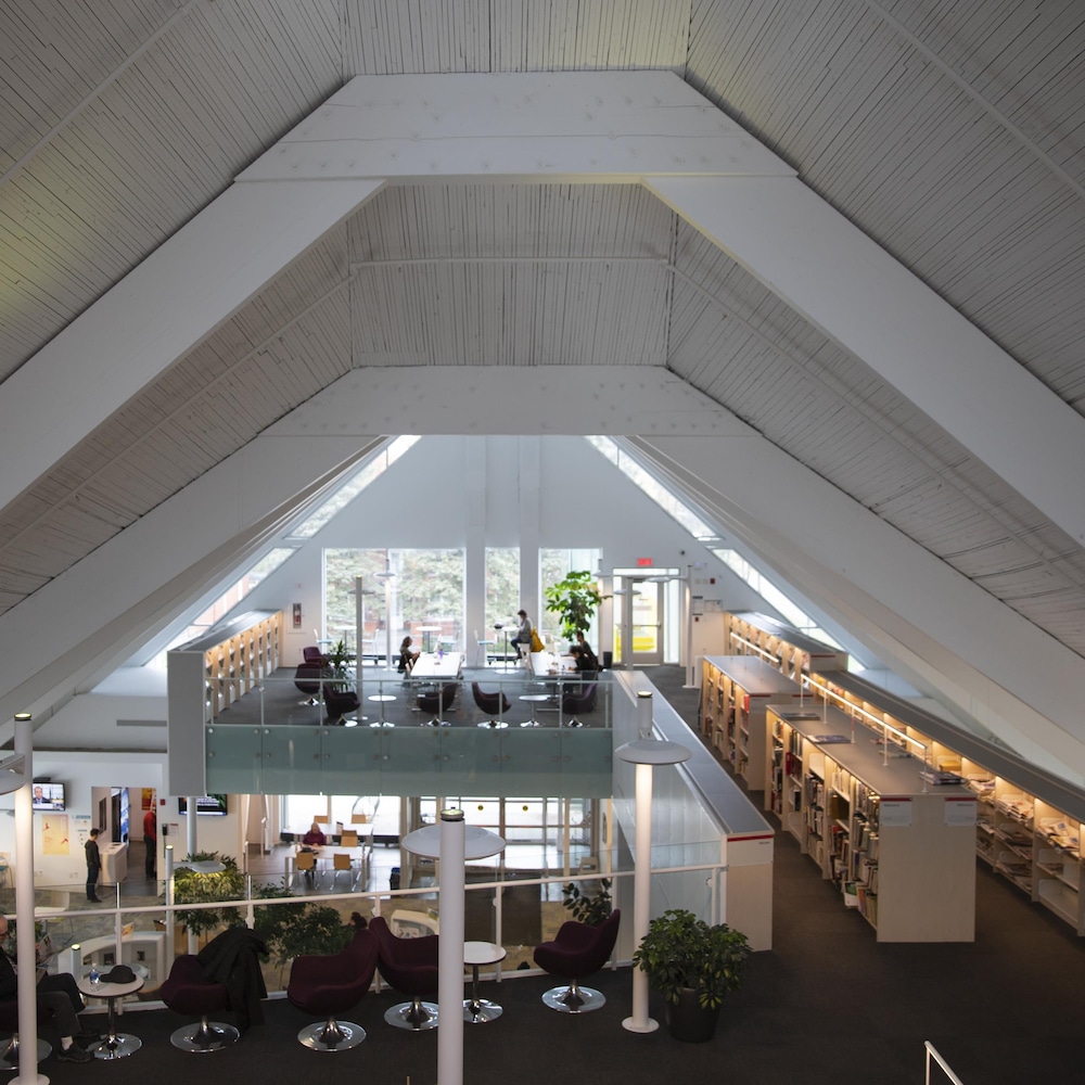 10 bibliothèques à découvrir ou redécouvrir dans la région | Radio ...