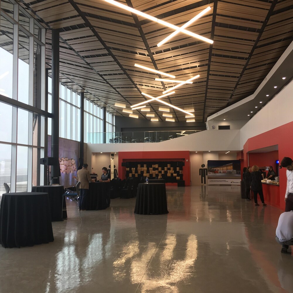 Edmundston découvre son nouvel aréna | Radio-Canada.ca