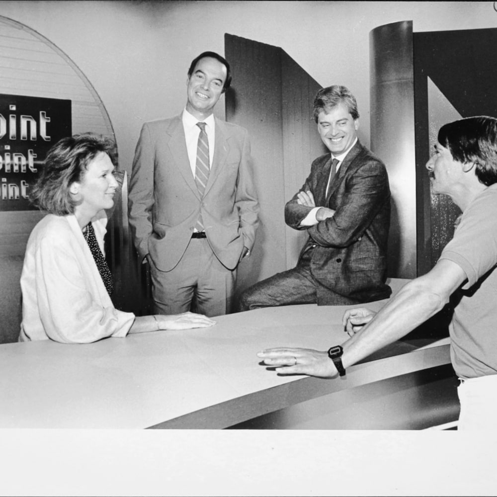 Il y a 40 ans débutait l’émission d’actualité Le point | Radio-Canada.ca