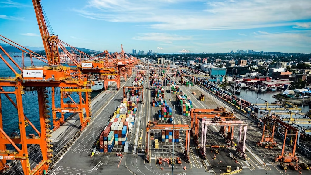 Fentanyl ingredients entering Canada via Vancouver en route to cartel ...