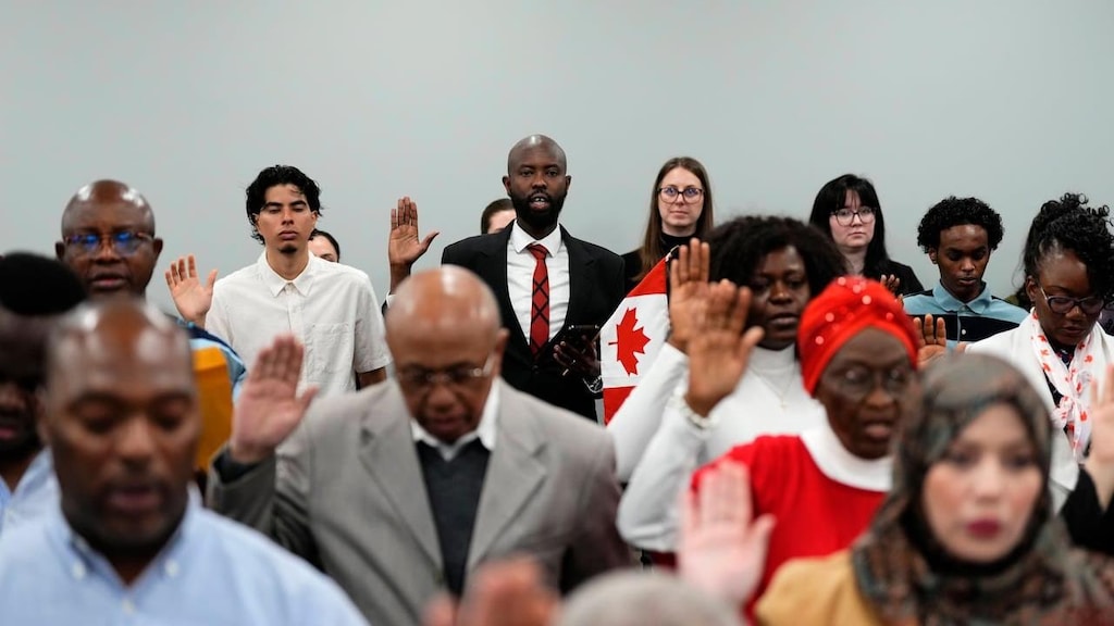 Bill restoring citizenship for ’Lost Canadians’ clears Senate, will ...