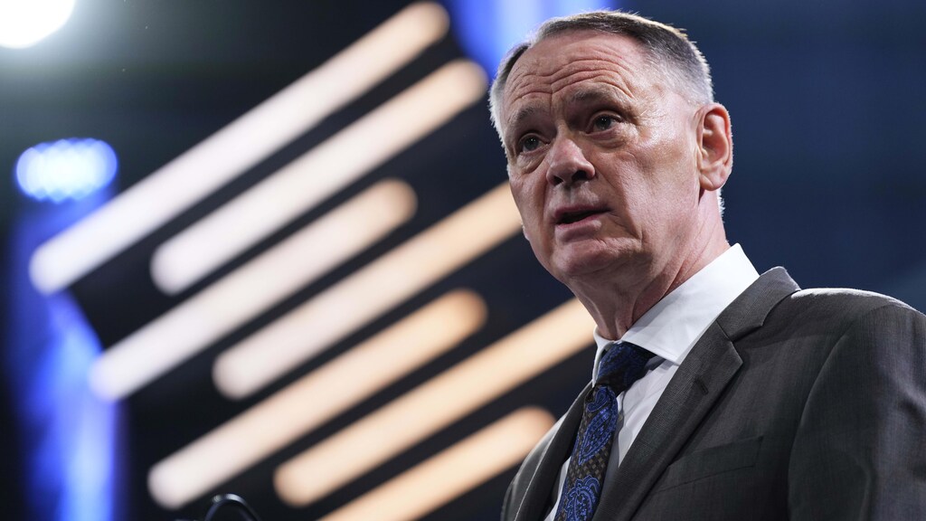 Defence minister defends sovereignty after Trump promises Golden Dome ...