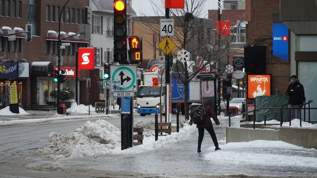 Flights cancelled as freezing rain, blizzard conditions wallop Eastern ...