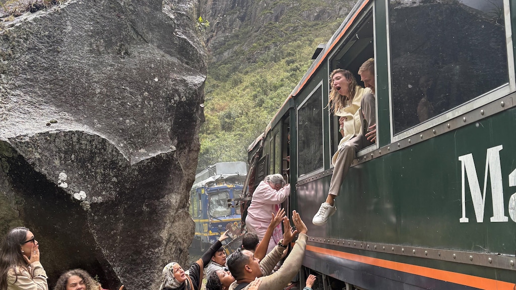 7 Canadians among dozens injured in Peru train collision: Global ...