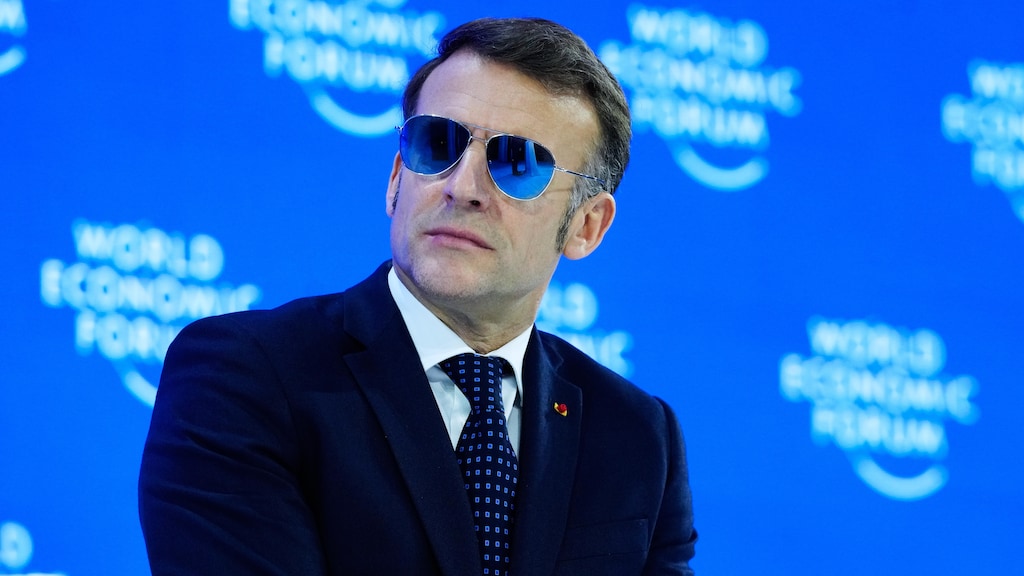 À Davos, Macron réplique à Trump qu’il préfère « le respect plutôt que ...