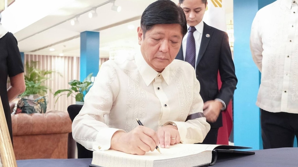 [Ulat] PH President Ferdinand Marcos Jr. nakiramay sa pagpanaw ni Queen ...