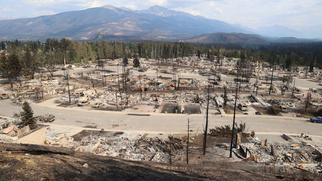 How did the Jasper wildfire get so out of control? | Radio-Canada.ca