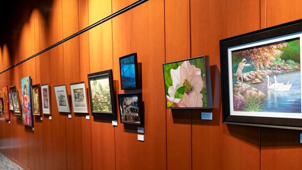 Binigyang-pugay ang Pilipinong artist na si Sofrono Ylanan Mendoza sa ...