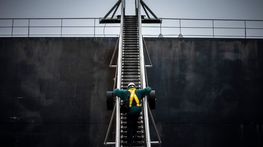 Mga Pilipino na seaman pinayagan magsilbi sa mga barko ng Canada sa ...