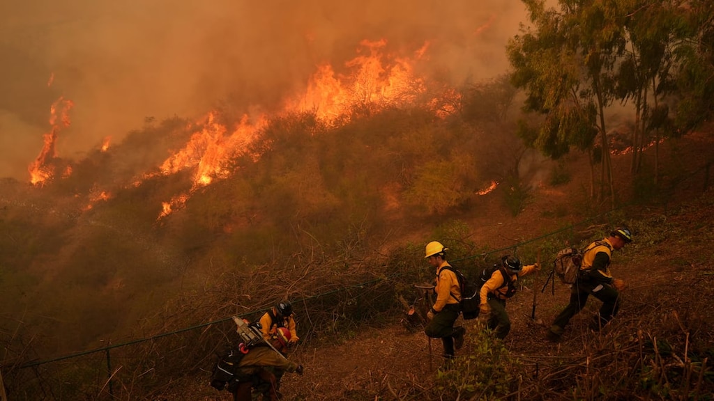 World slammed by extreme weather in 2025, one of the hottest years on ...