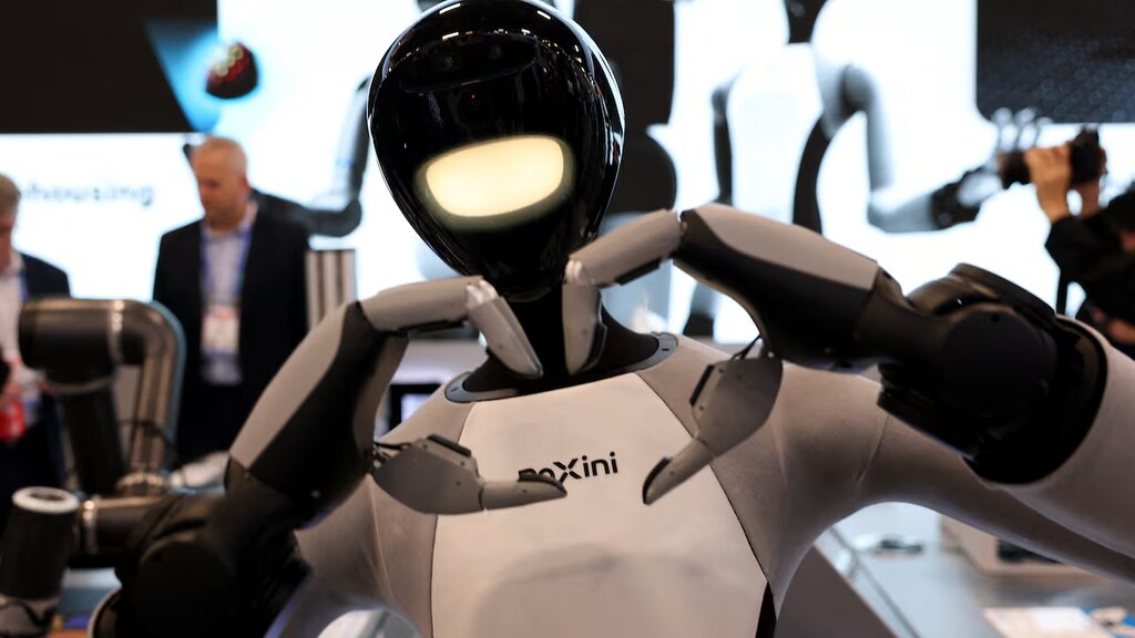 Mga humanoid robot bida sa CES tech show sa Las Vegas | Radio-Canada.ca