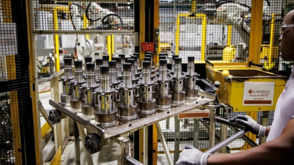 Unemployment rate ticked down to 6.6% in January as economy sees solid ...