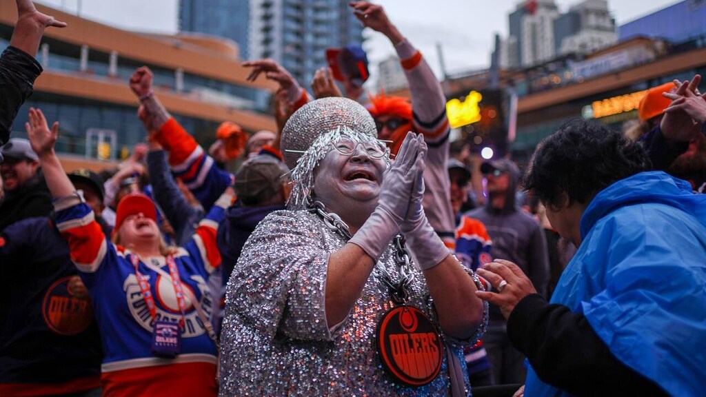 Edmonton Oilers fans hopeful ahead of decisive Stanley Cup final game ...