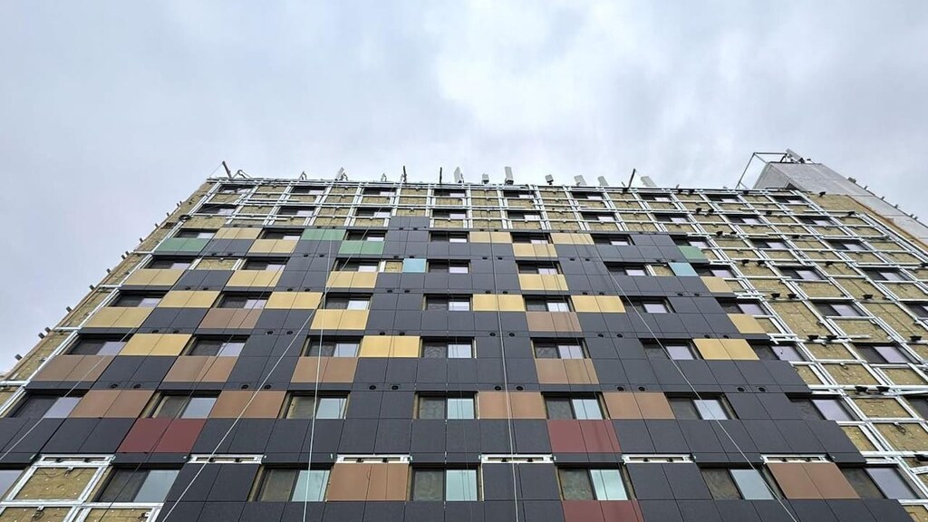 Solar energy is growing fast in Canada, but panels are imported. Could ...