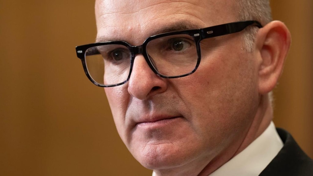 Government considering blocking low-wage temporary foreign workers ...