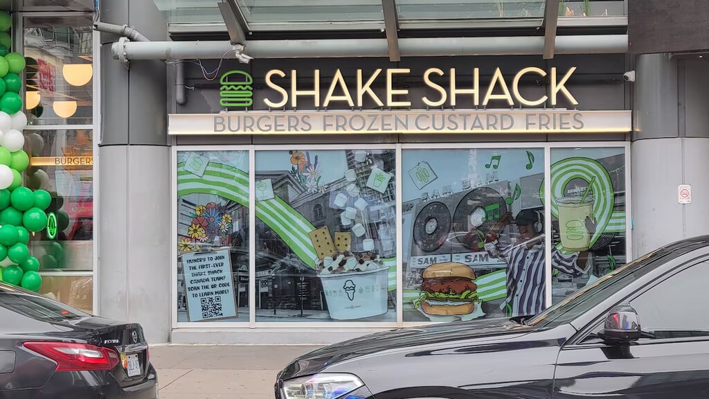 Shake Shack binuksan ang unang lokasyon sa Canada sa Toronto | Radio ...