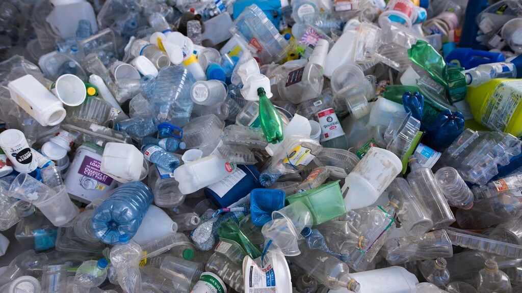 Kahit hinamon ang single-use plastics ban sa korte wala itong ‘epekto ...