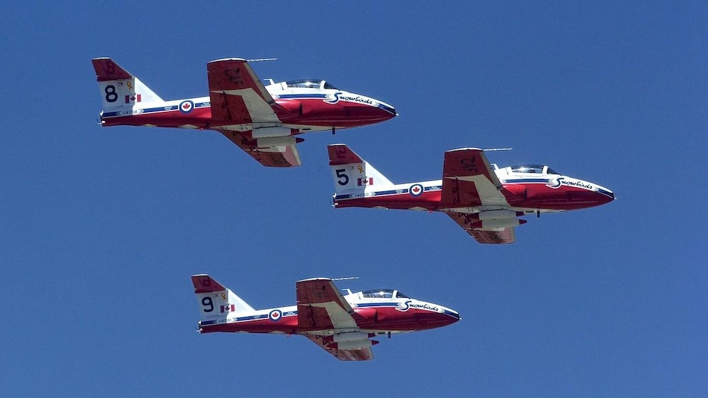 Ottawa looking at retiring some older military equipment — including ...