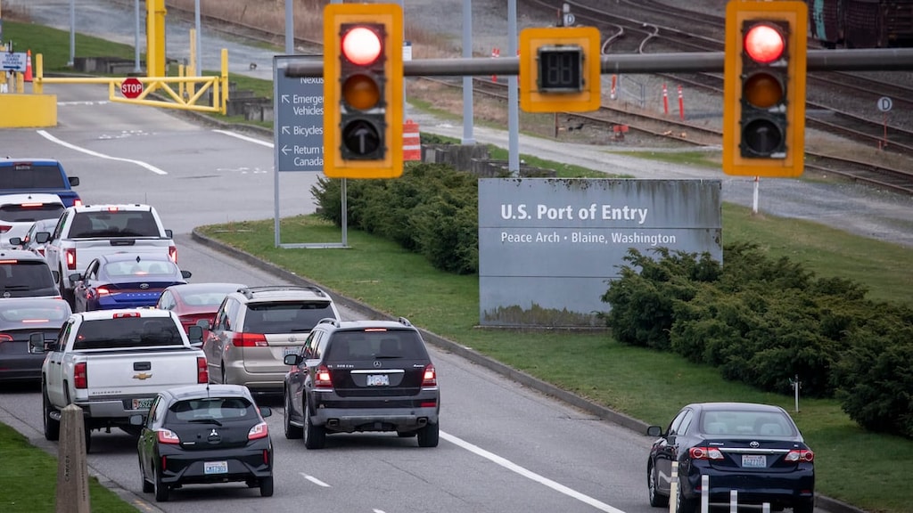 Worry in border towns 1 year into B.C. residents avoiding trips to ...