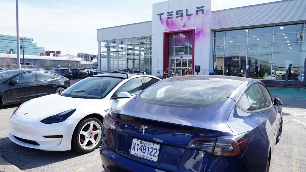 Montreal Tesla dealership vandalized amid backlash against Elon Musk ...