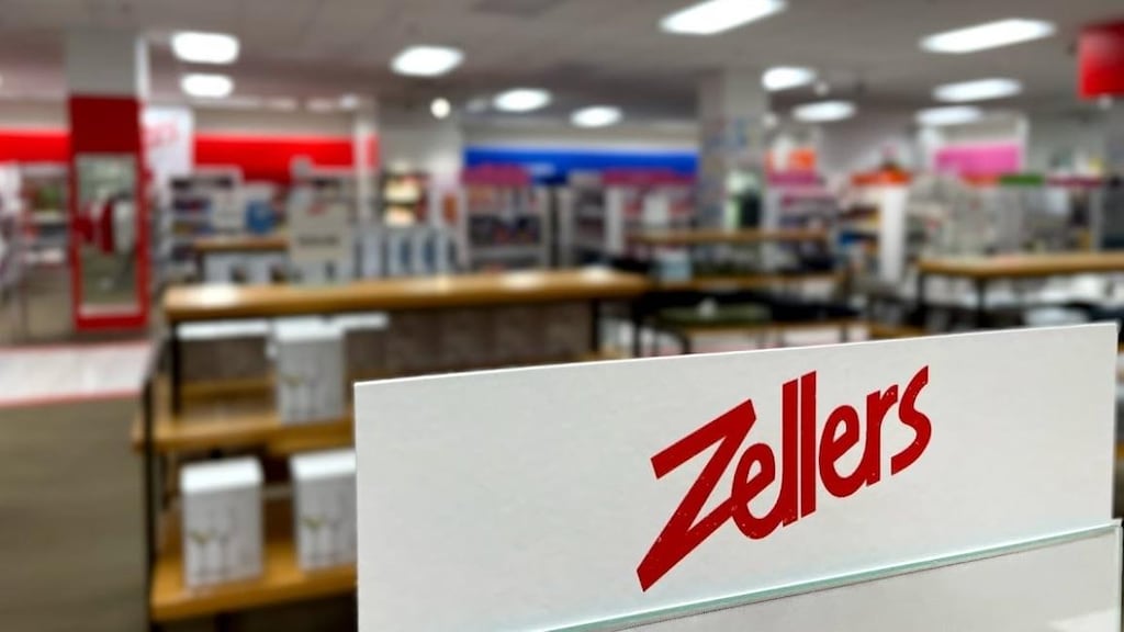 Zellers magbubukas sa loob ng 25 The Bay locations sa buong Canada ...