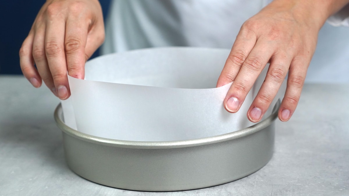 Comment chemiser un moule de cuisson | Mordu