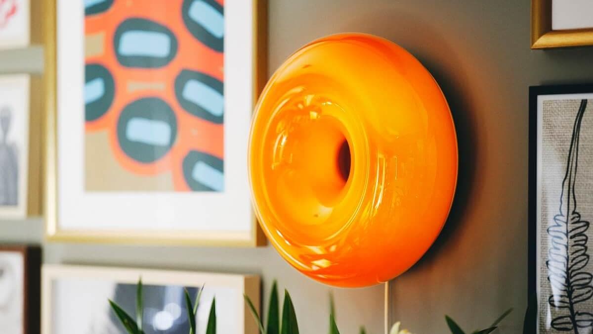 Un beigne? Un bagel? Cette lampe Ikea devient virale | Mordu