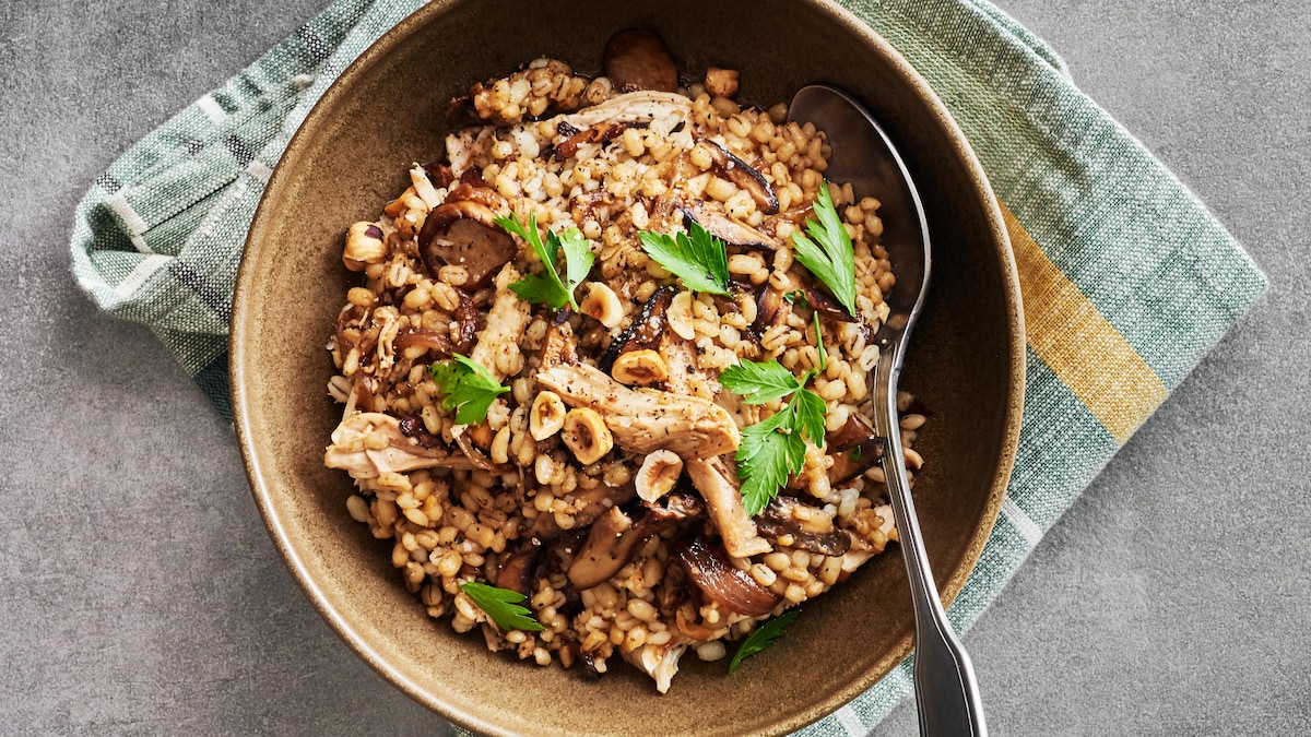 Orge aux champignons, au poulet et au miso | Mordu