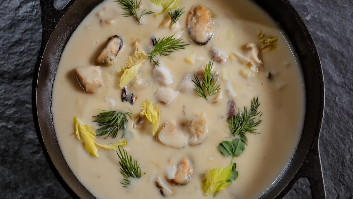 Chaudrée de bourgots, sébaste et moules fumées | Mordu