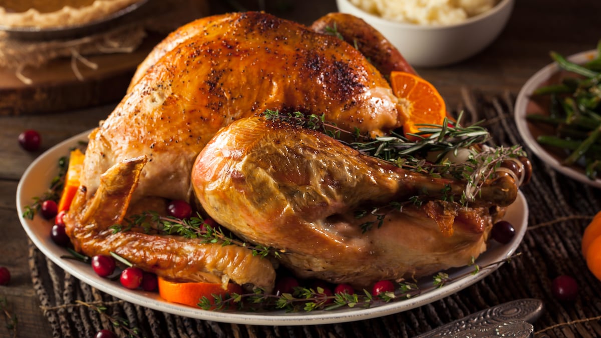 Dinde rôtie et sa farce | Mordu
