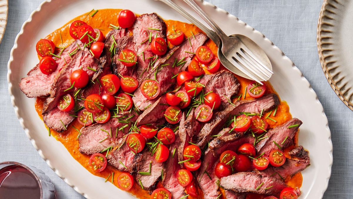 Macreuse de bœuf, sauce aux poivrons rouges rôtis et aux tomates | Mordu