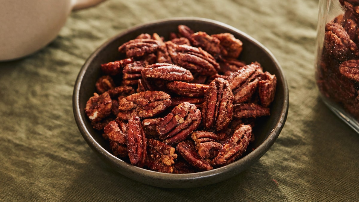 Pacanes givrées aux épices chaï | Savourer x Mordu