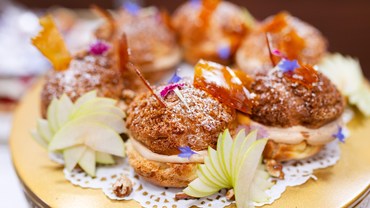 Pâte à choux style Paris-Brest, cœur coulant praliné | Mordu