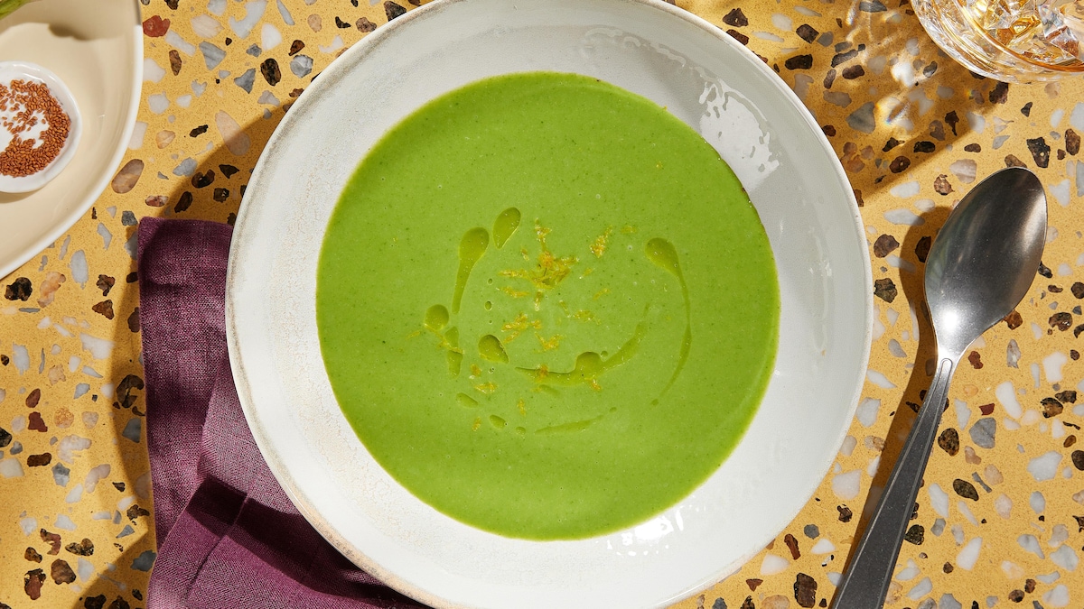 Potage froid aux asperges et épinards | Mordu