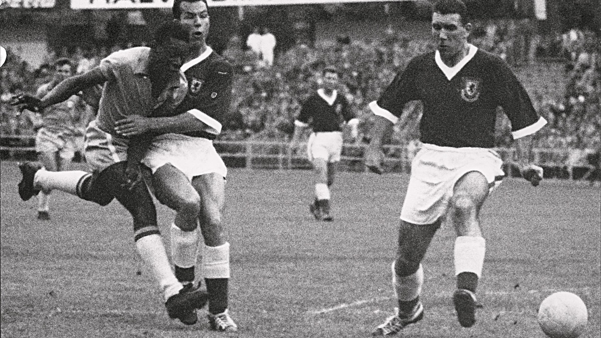 Pelé, le sacre du surdoué du soccer en 1958 | OHdio | Radio-Canada