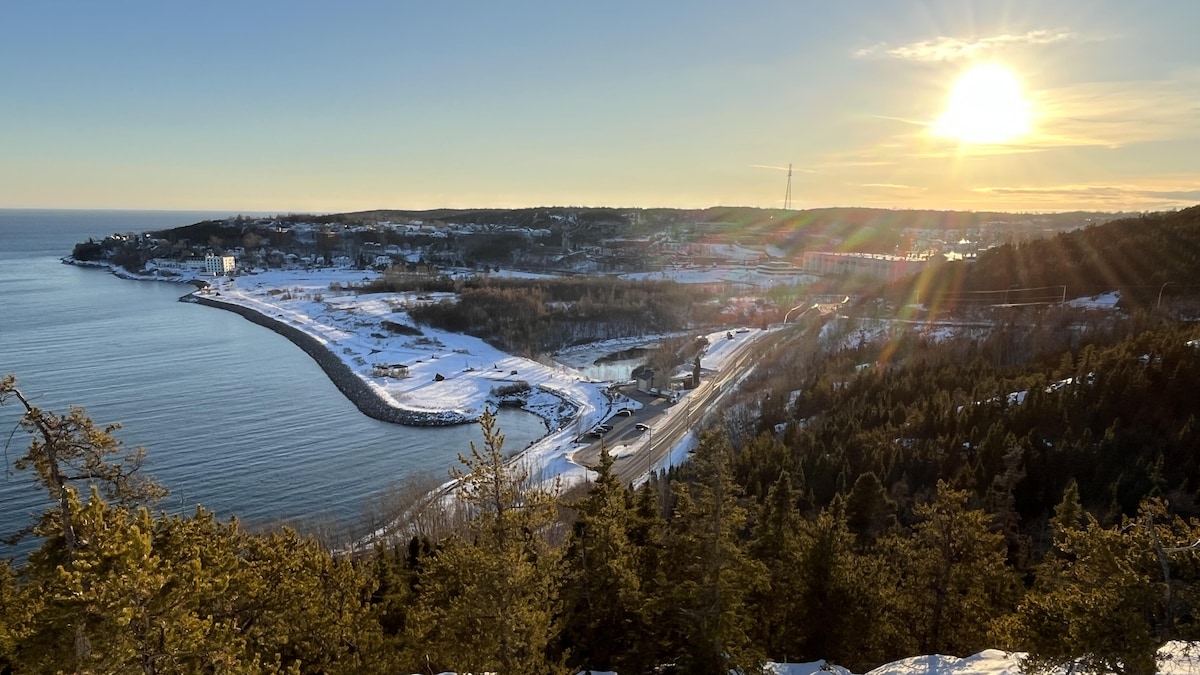 Un accueil chaleureux à Baie-Comeau cet hiver | Le téléjournal Est-du ...