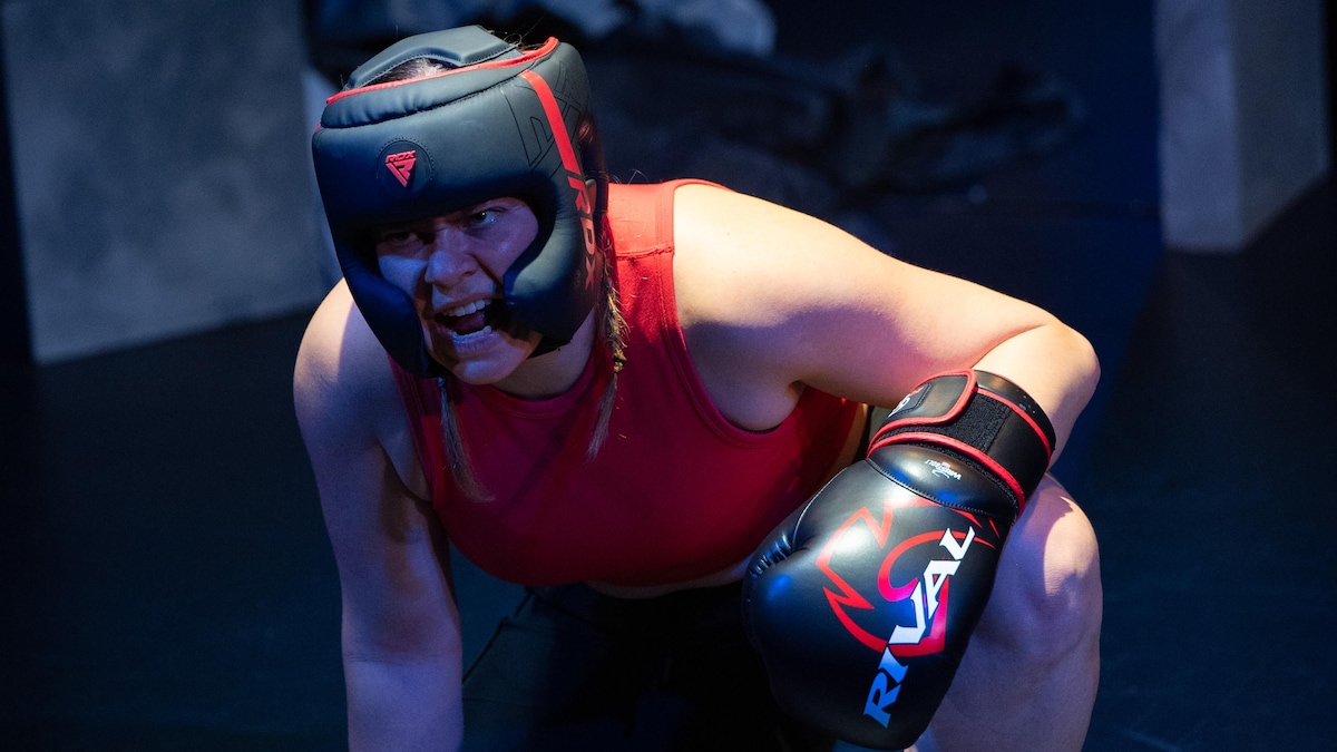 La boxe féminine au cœur d'une pièce de théâtre chez Premier Acte | Le ...