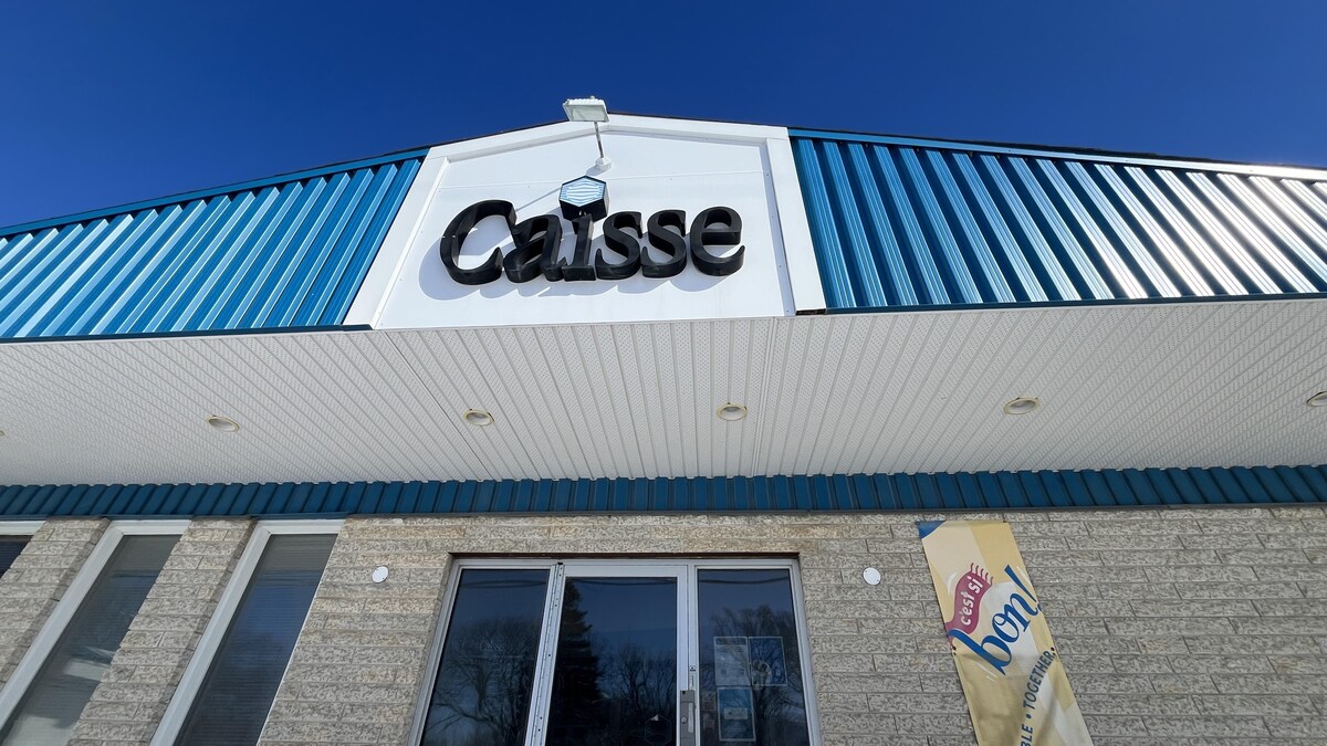 Des cours de français pour les employés de la caisse | Le téléjournal ...
