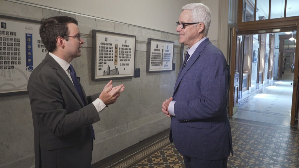 Charles Tisseyre honoré pour sa carrière | Le téléjournal Québec