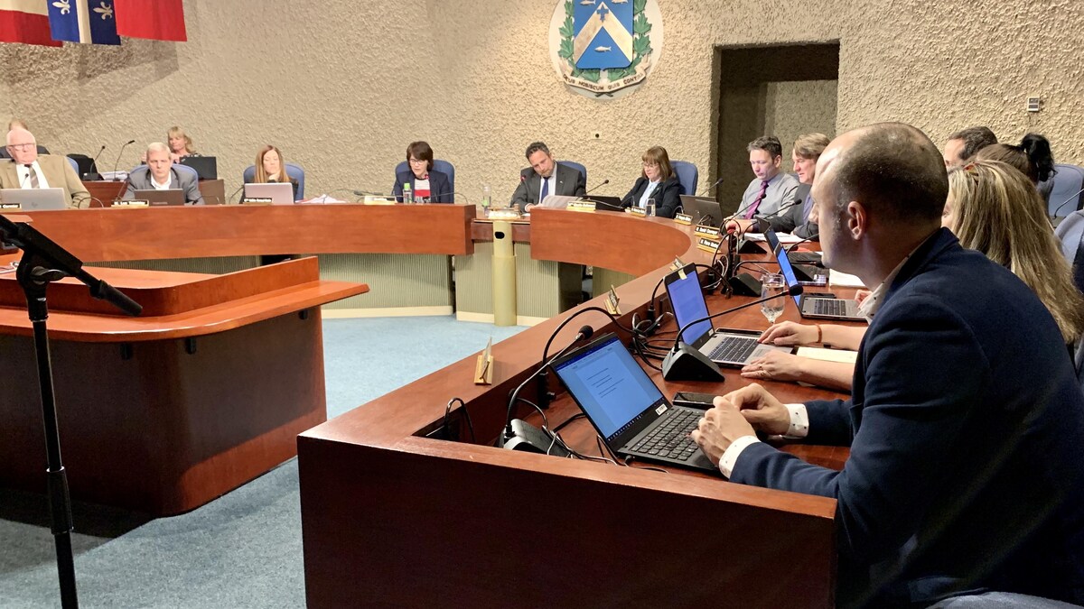 Élyse Allard | Profil | Radio-Canada