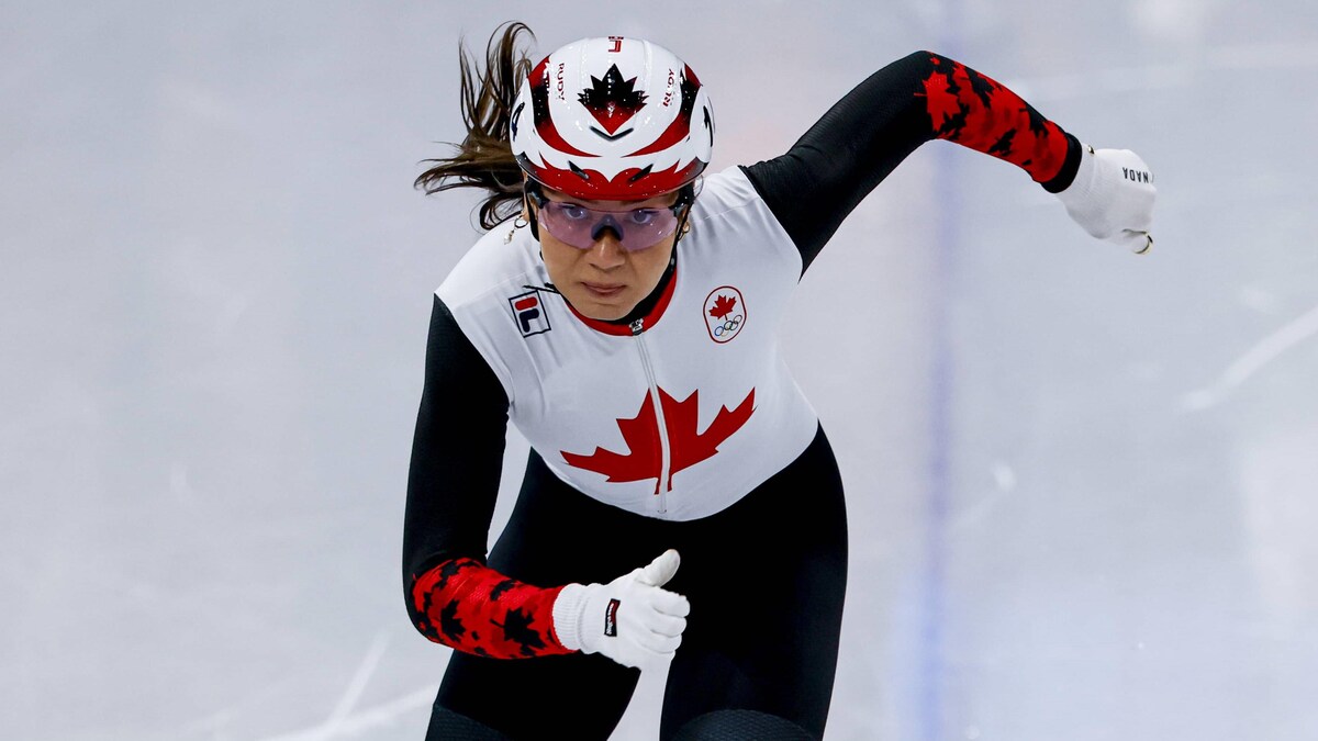Revoyez la course en argent de Courtney Sarault au 1000 m | ICI Télé ...
