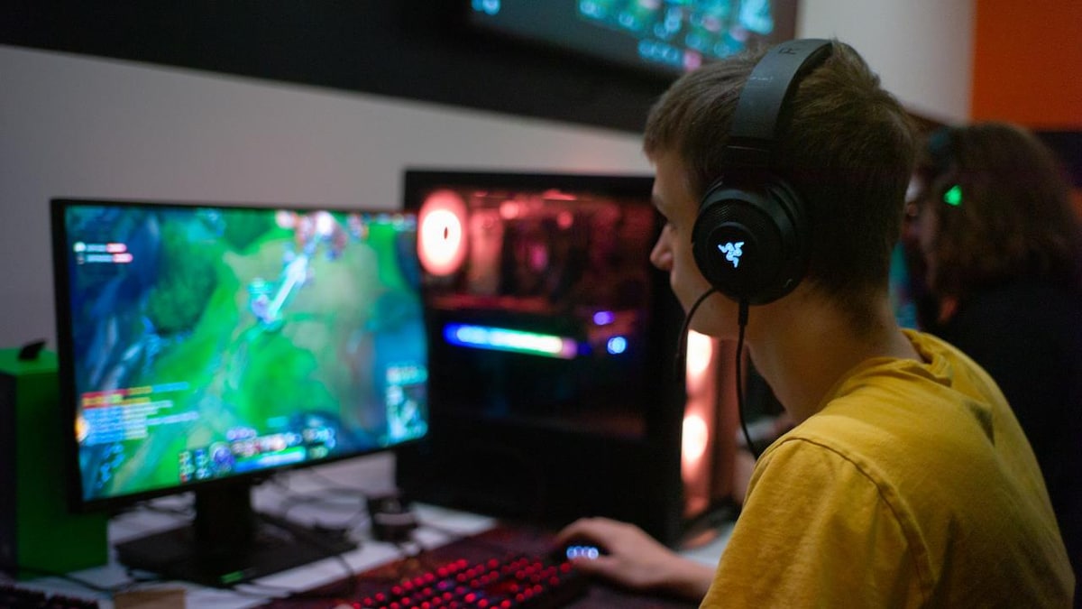 Le sport électronique a la cote | Le téléjournal Mauricie