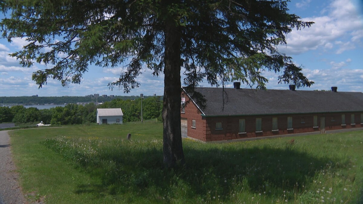 3e lien : un corridor qui empiéterait sur les terrains de la ferme ...