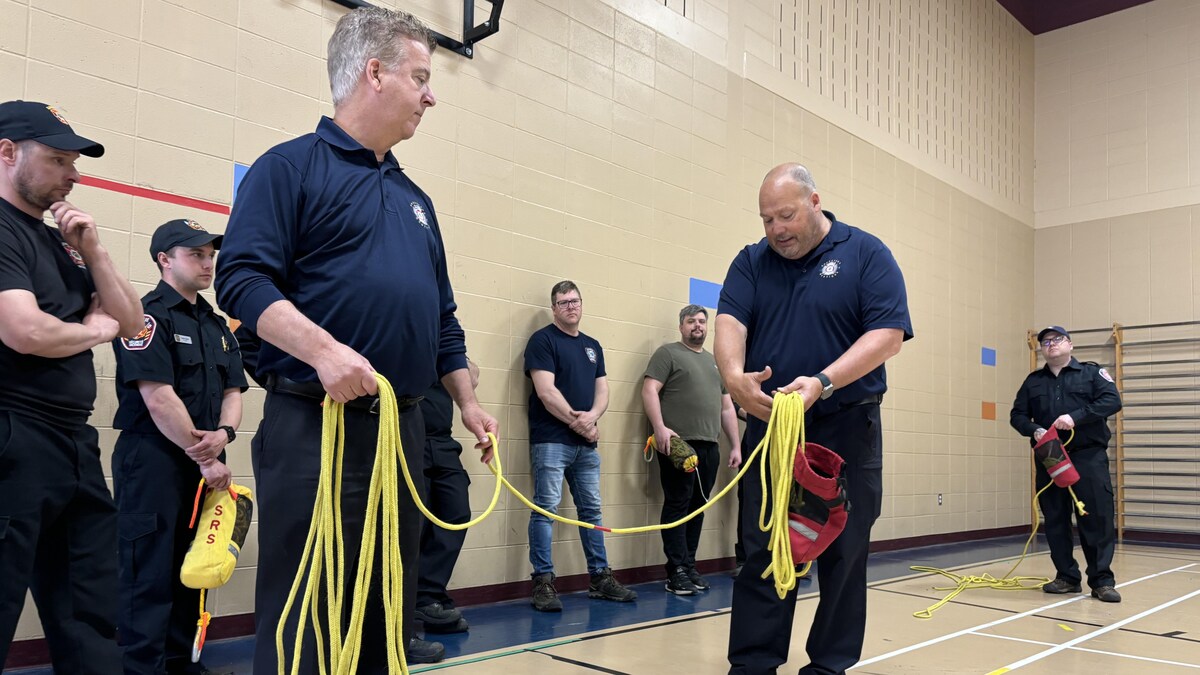 Sauvetage riverain : des pompiers de Charlevoix en formation | Le ...
