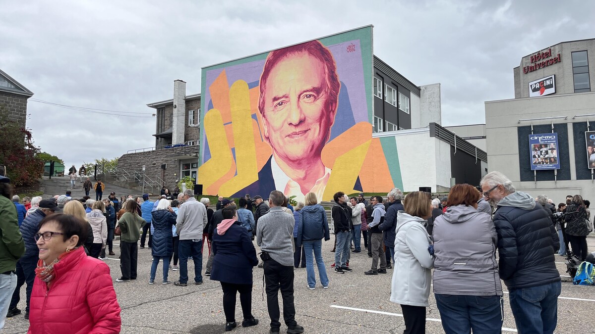 Alma inaugure officiellement la murale en l’honneur de Michel Côté | Le ...