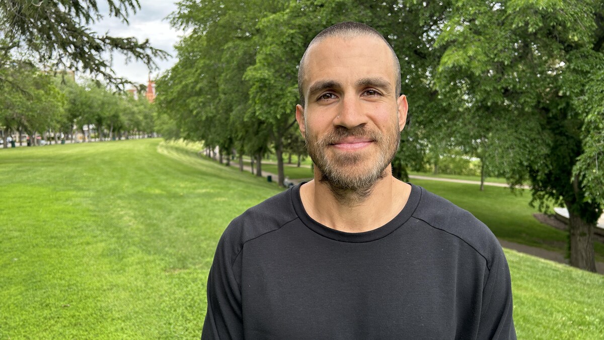 L’humoriste Jay Du Temple fait halte en Saskatchewan pour sa tournée ...