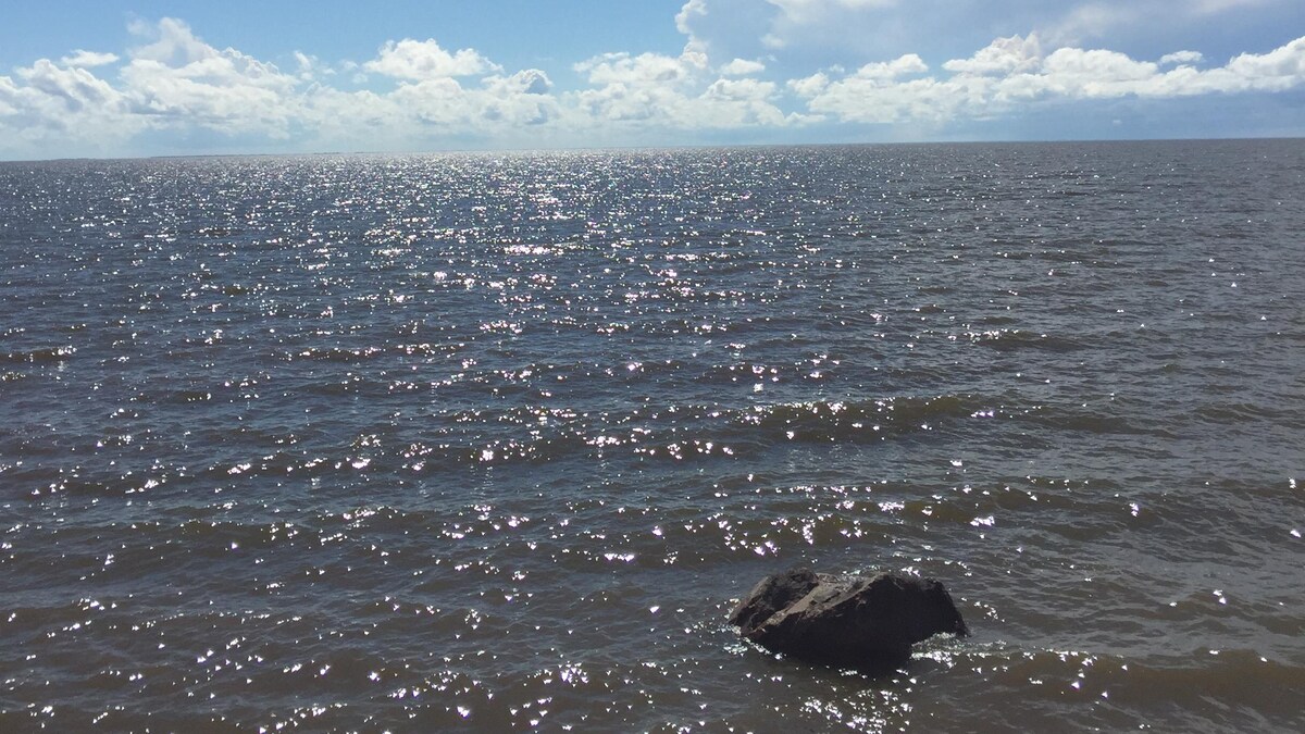 Le niveau du lac Winnipeg vous paraît bas ? Détrompez-vous, il n'y a ...