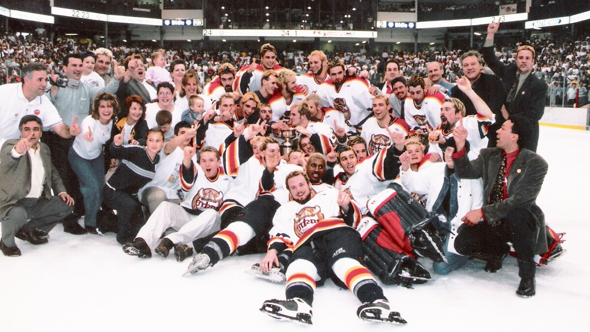 Le Titan d’Acadie-Bathurst est vendu et déménage à Saint-Jean, T.-N.-L ...