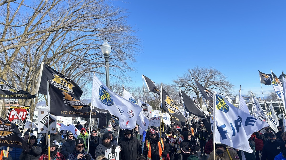 Consultations sur le projet de loi 51 : la FTQ-Construction manifeste à ...